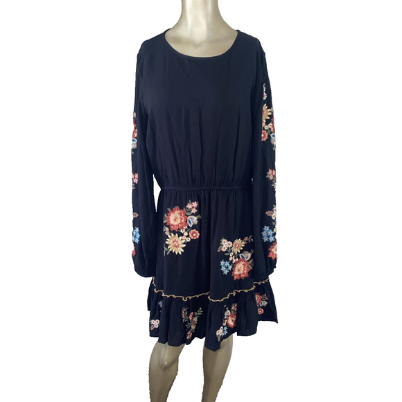 Savanna Jane | Dresses | Savanna Jane Dress Women Medium Embroidered ...